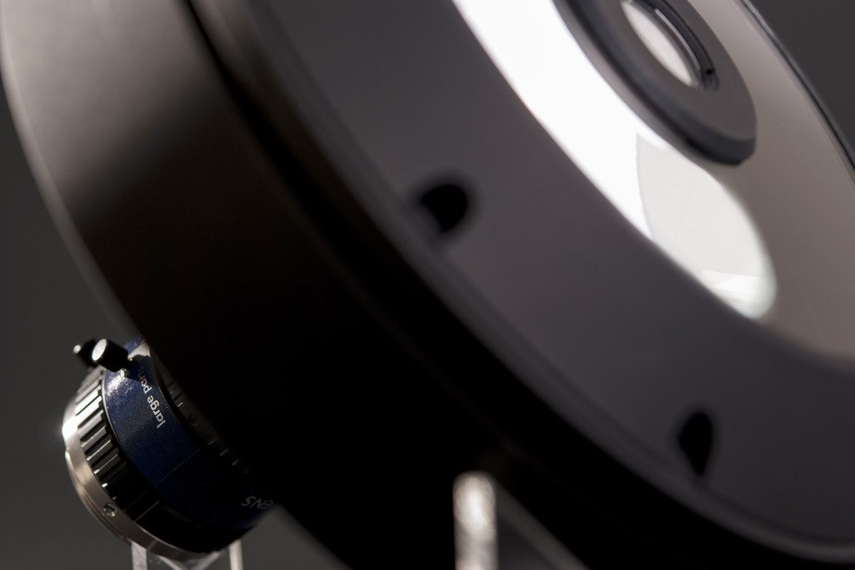 只需一台相机便可实现360度顶视图和侧视图拍摄的折反射环外侧镜头